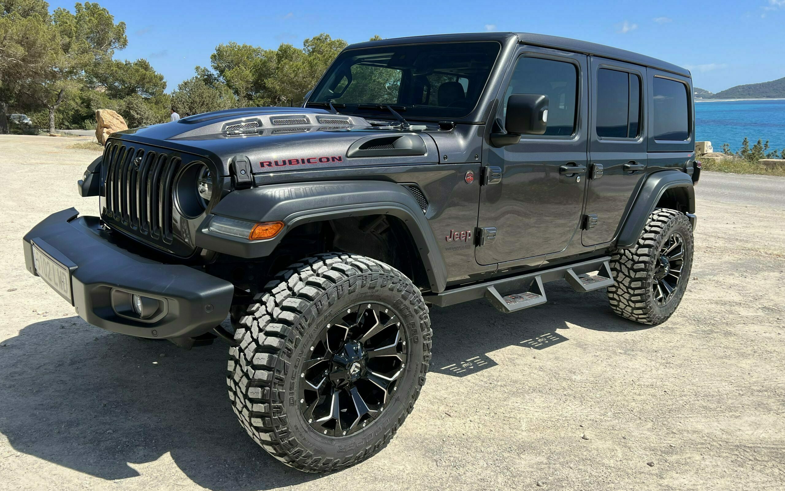Jeep wrangler Rubicon Customizado - Jim Ibiza Boats